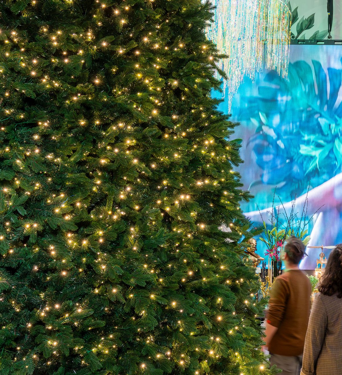 Large Artificial Christmas Trees 3 Meter to 12 Meter - Iowa Deluxe ...